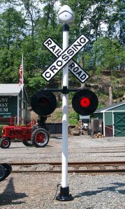 Railroad Crossing Gates & Signals – Whippany Railway Museum