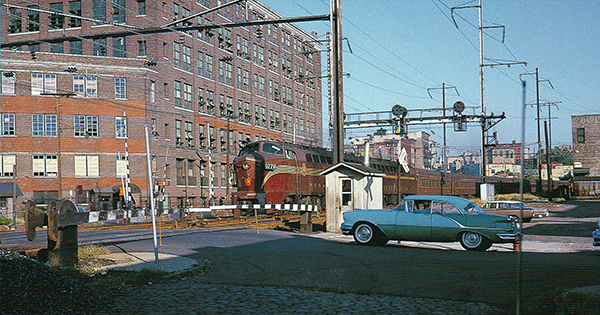 Railroad Crossing Gates & Signals – Whippany Railway Museum