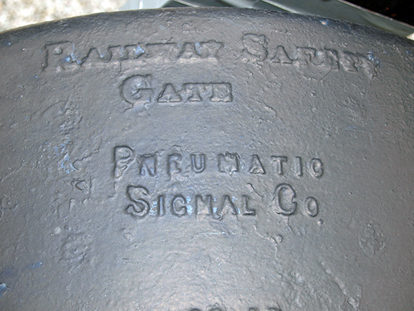 Railroad Crossing Gates & Signals – Whippany Railway Museum