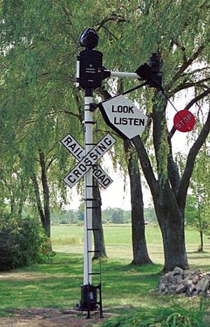 Railroad Crossing Gates & Signals – Whippany Railway Museum