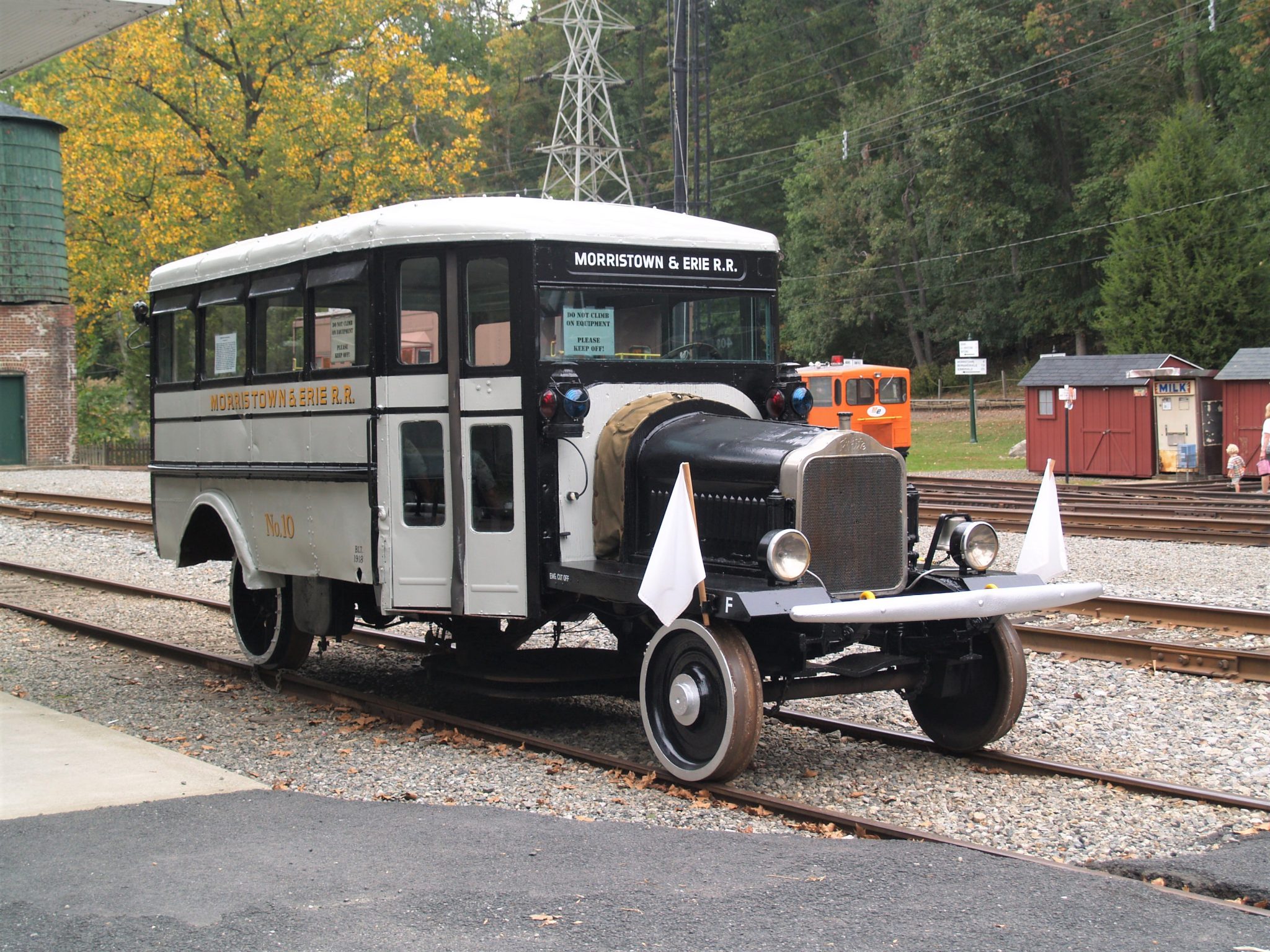 M&E Railbus Number 10 – Whippany Railway Museum